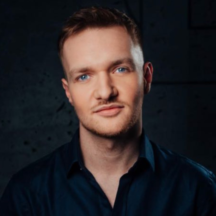 Dominik Piechota - YouTube