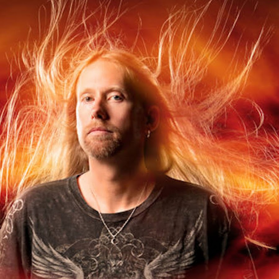 Psychic Medium Chris Moon - YouTube