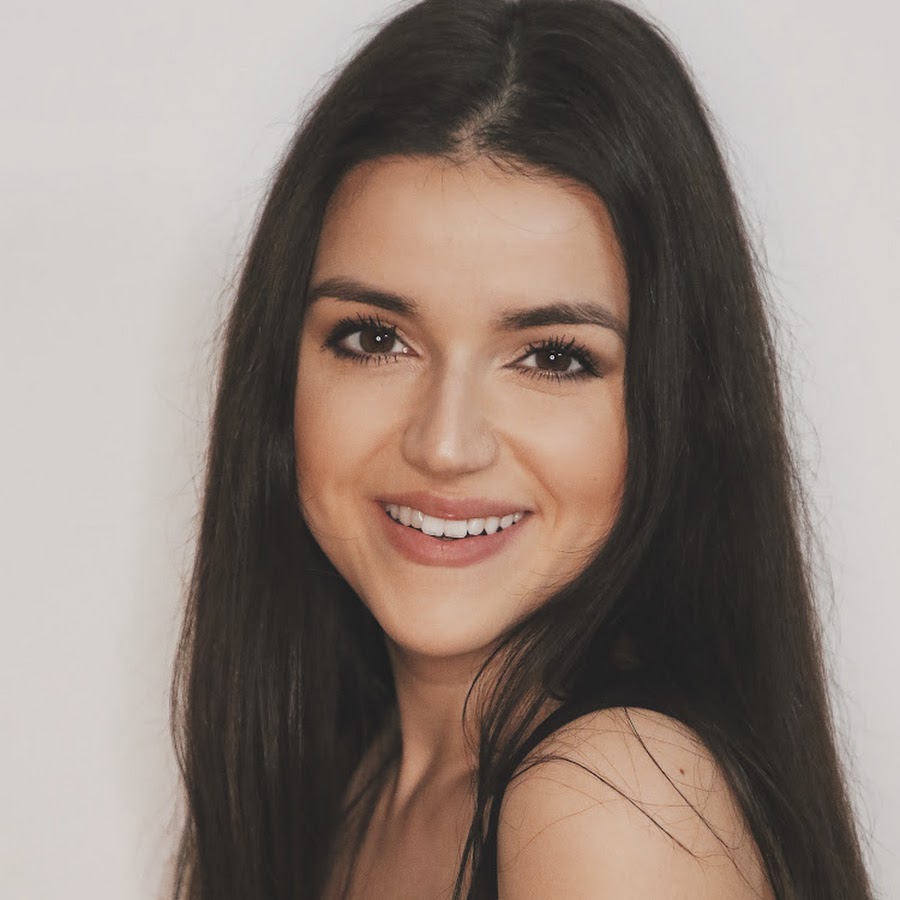 Laura Pinski - YouTube