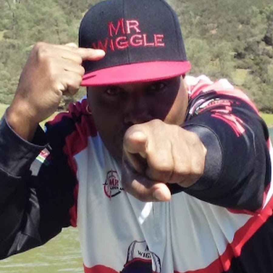 MR WIGGLE - YouTube