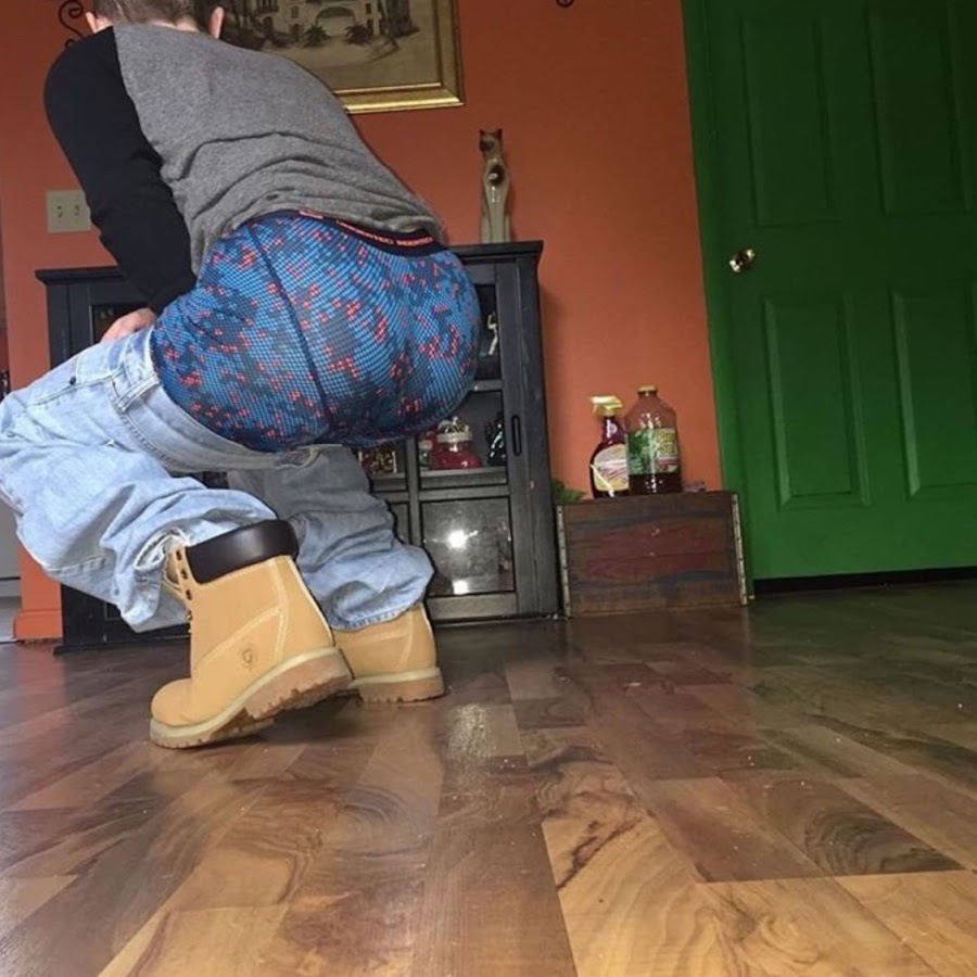 Saggerboy 36 - YouTube