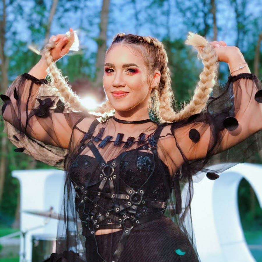 Simina Stanciu - YouTube