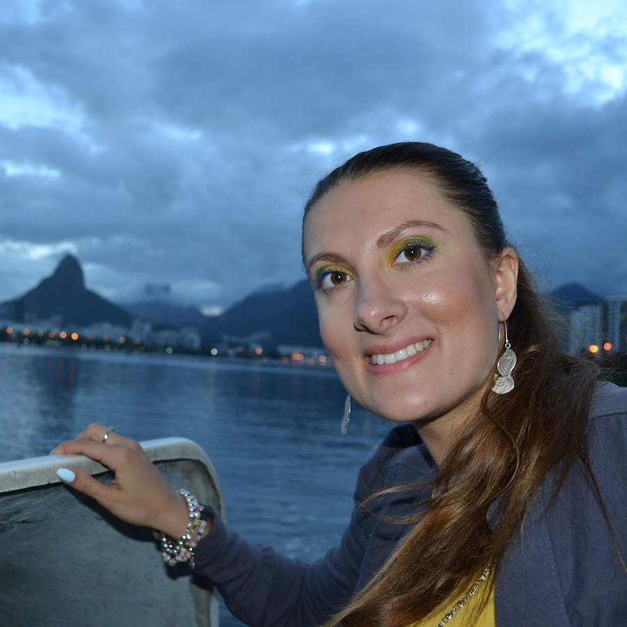 Victoria Simpson - YouTube