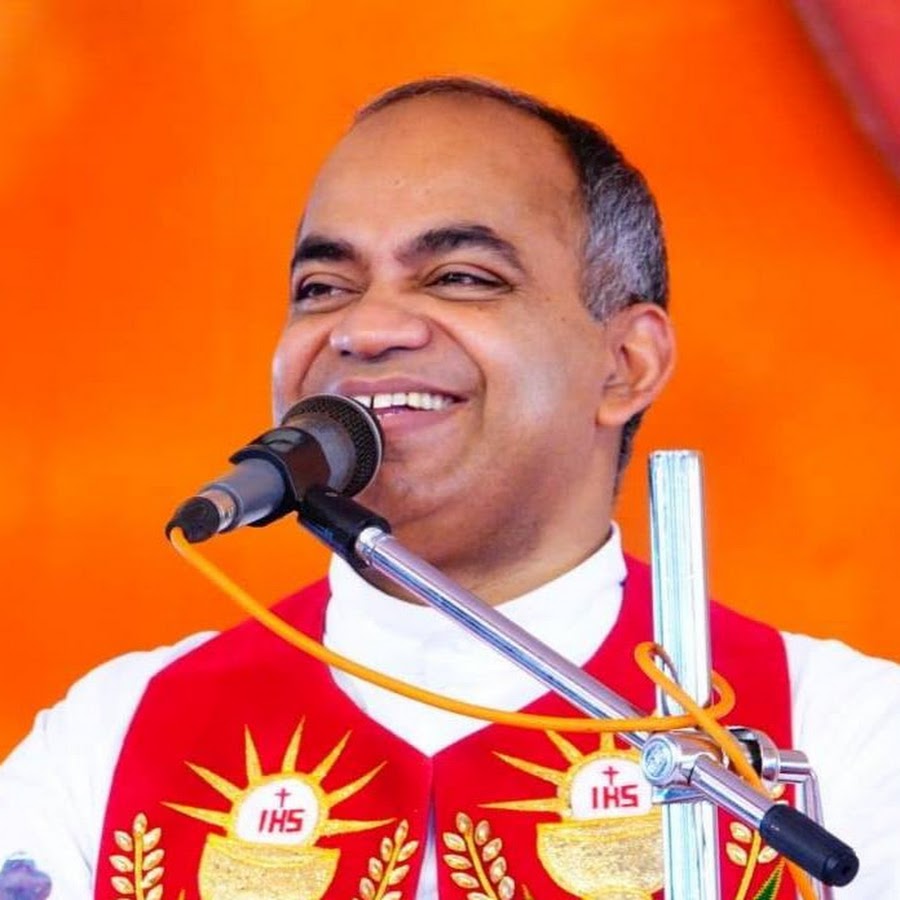 Fr.Xavier Khan Vattayil Live - YouTube