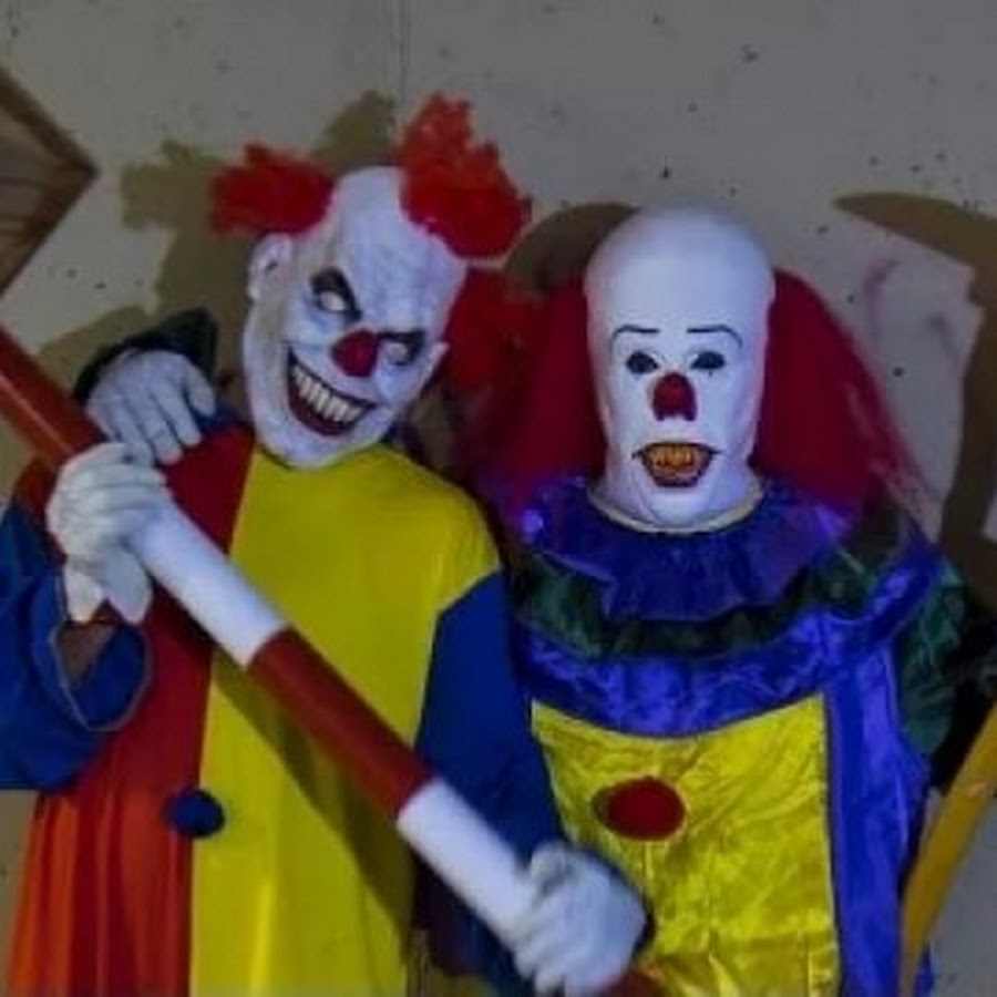 les clowns sont de retour clown tueur - YouTube