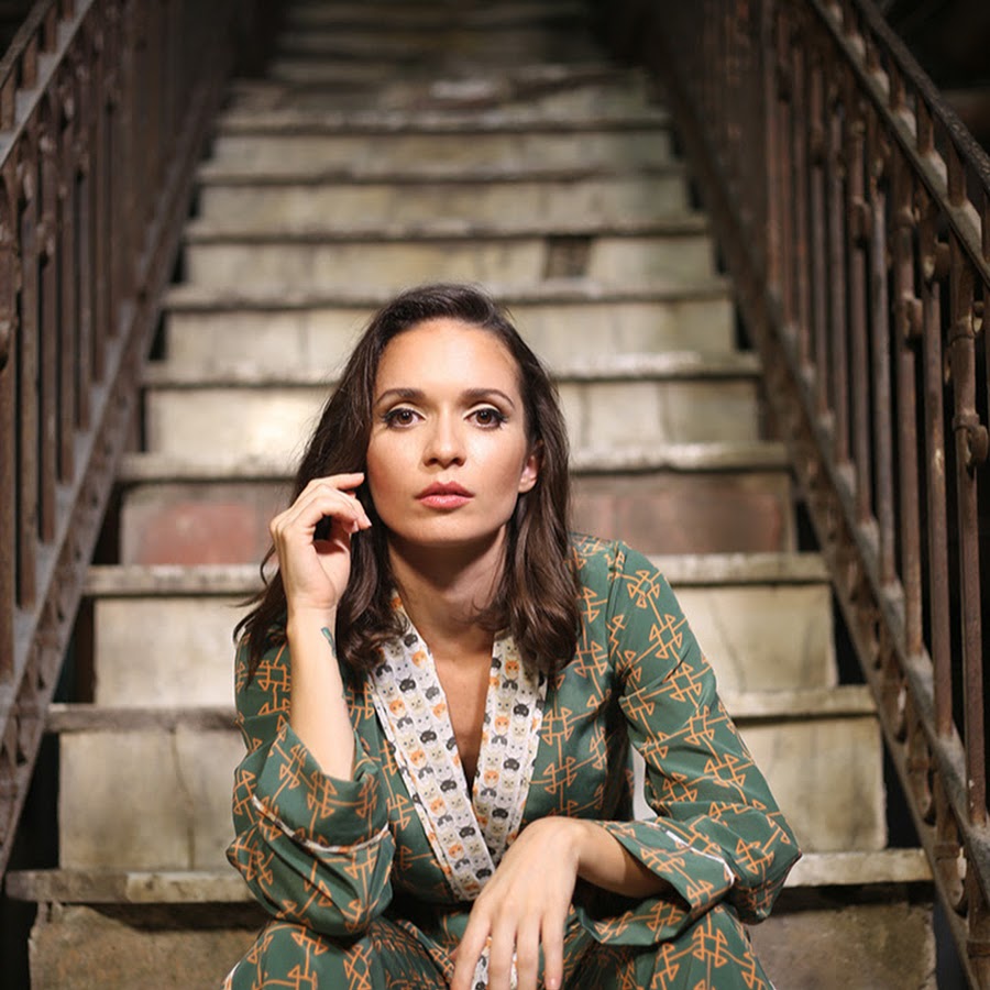 DianaFuentesVEVO - YouTube