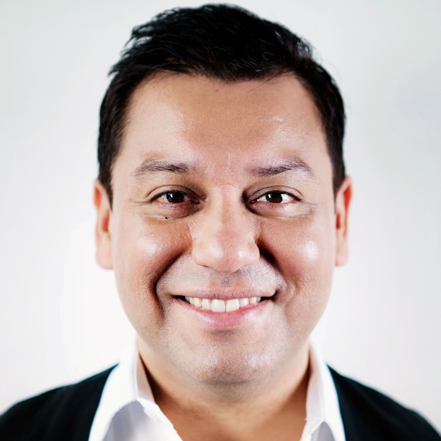 Daniel Rojas Pianist-Composer - YouTube