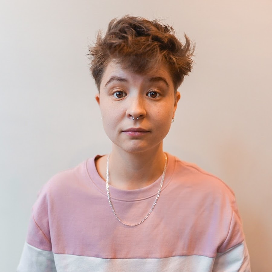 Ash Hardell - YouTube