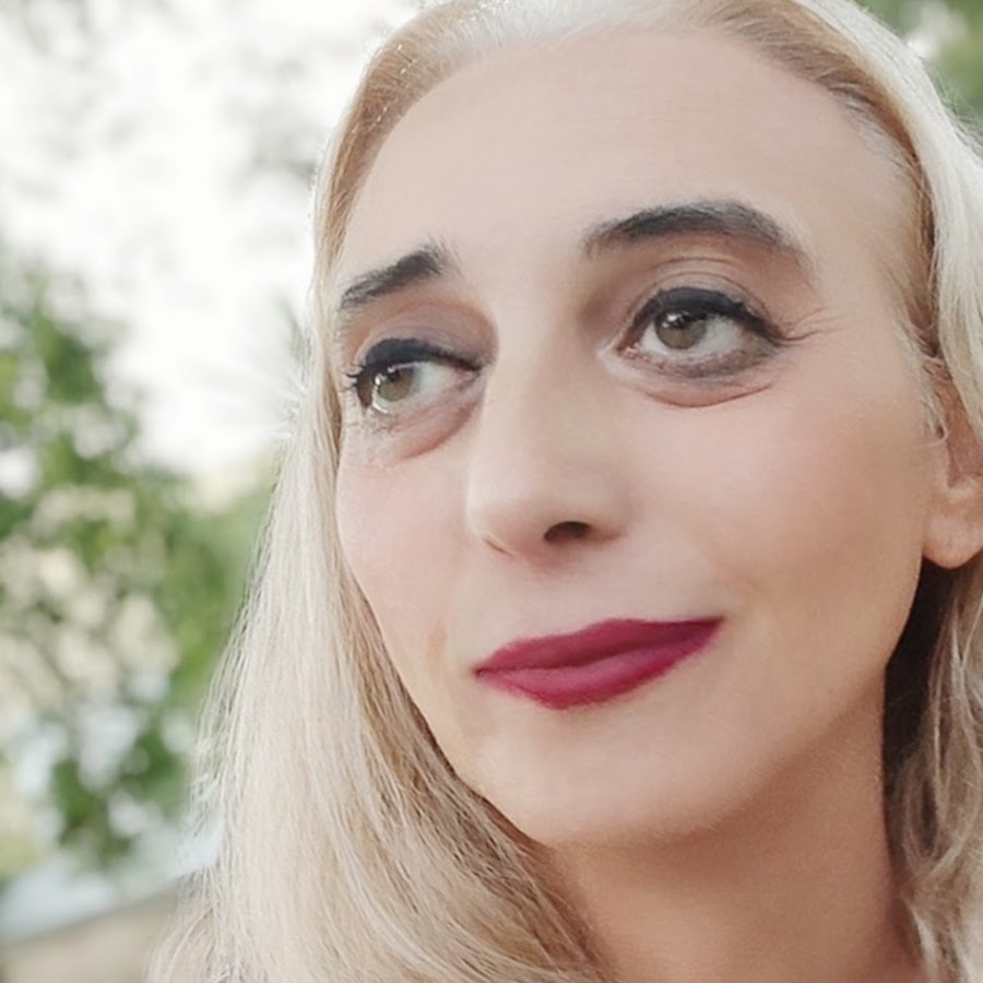 Paula Cobos Oficial - YouTube