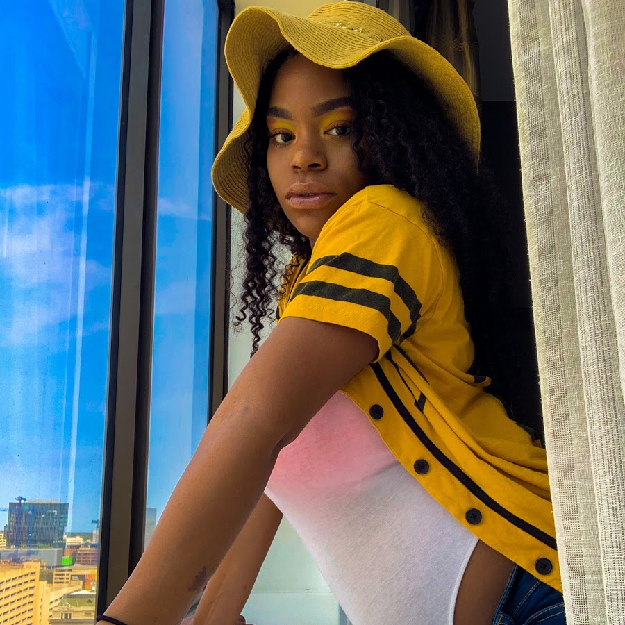 Its_ LilBit - YouTube