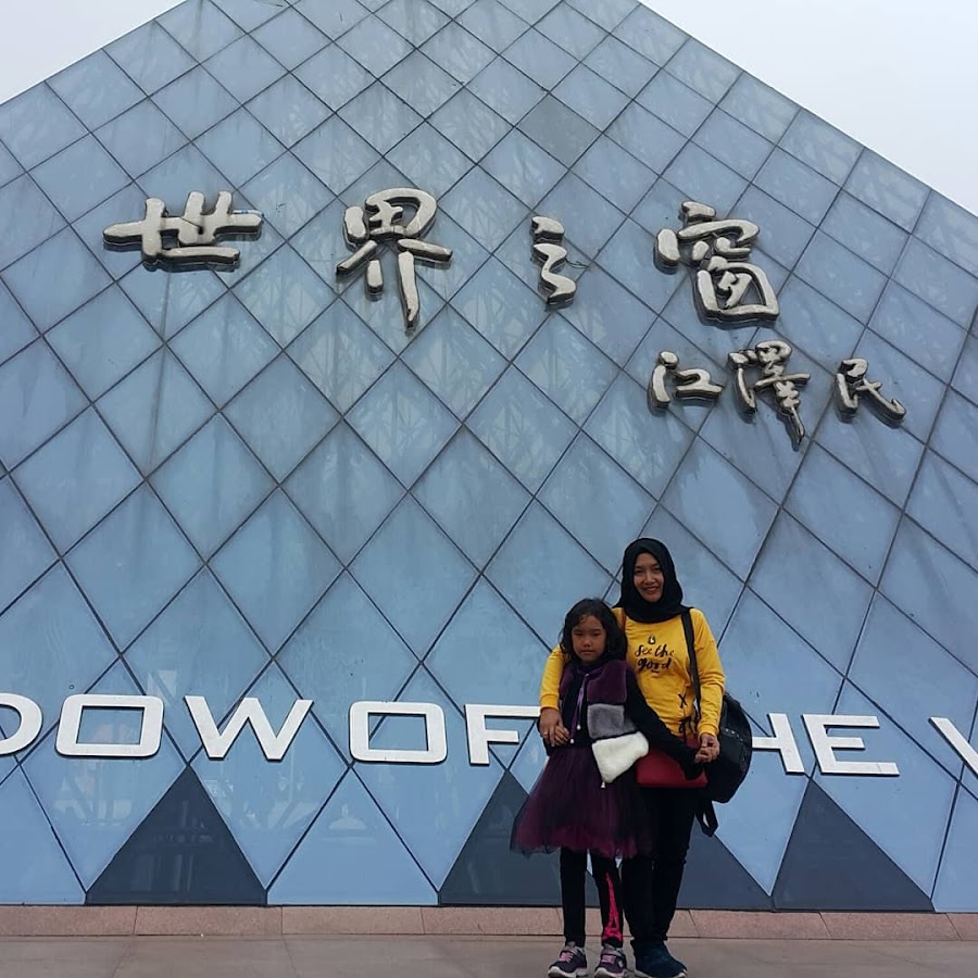 Henny Adella - YouTube