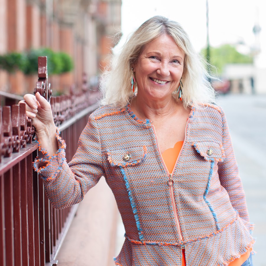 Carol Wyer - YouTube