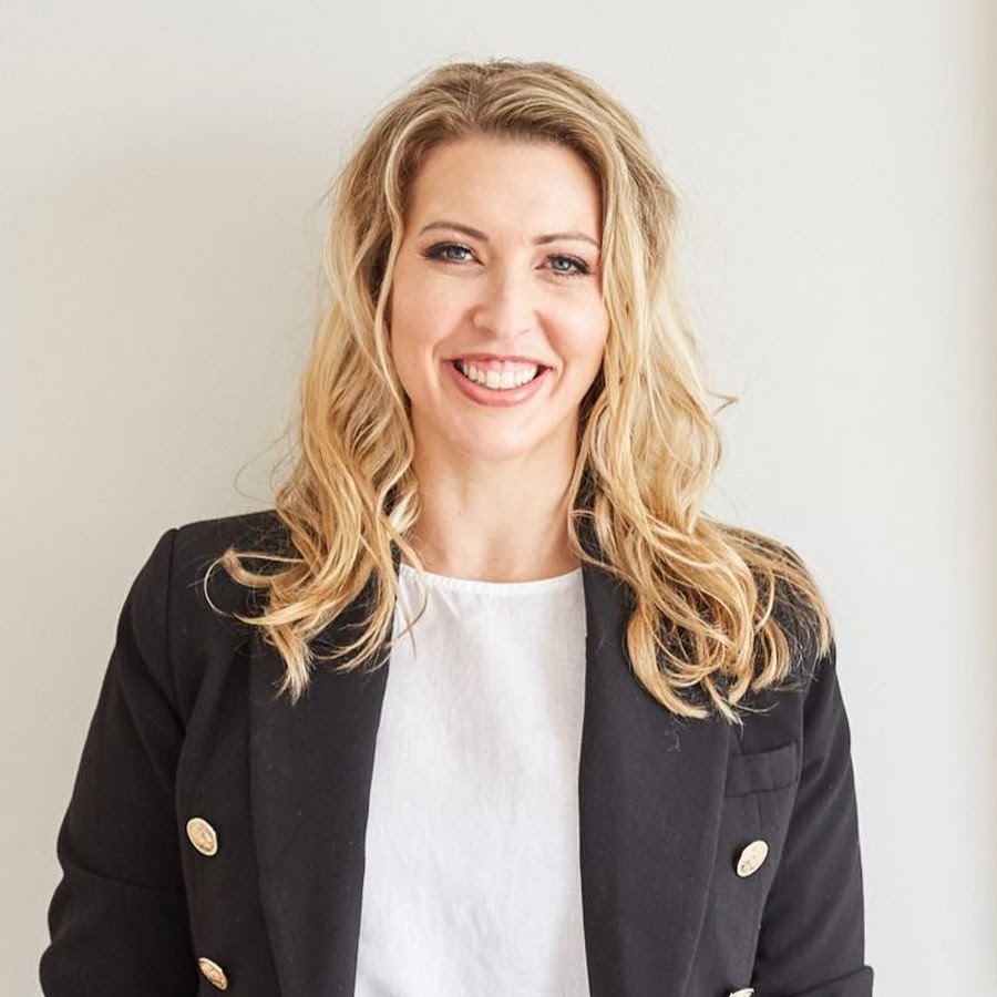 Dr Nikki Goldstein - YouTube