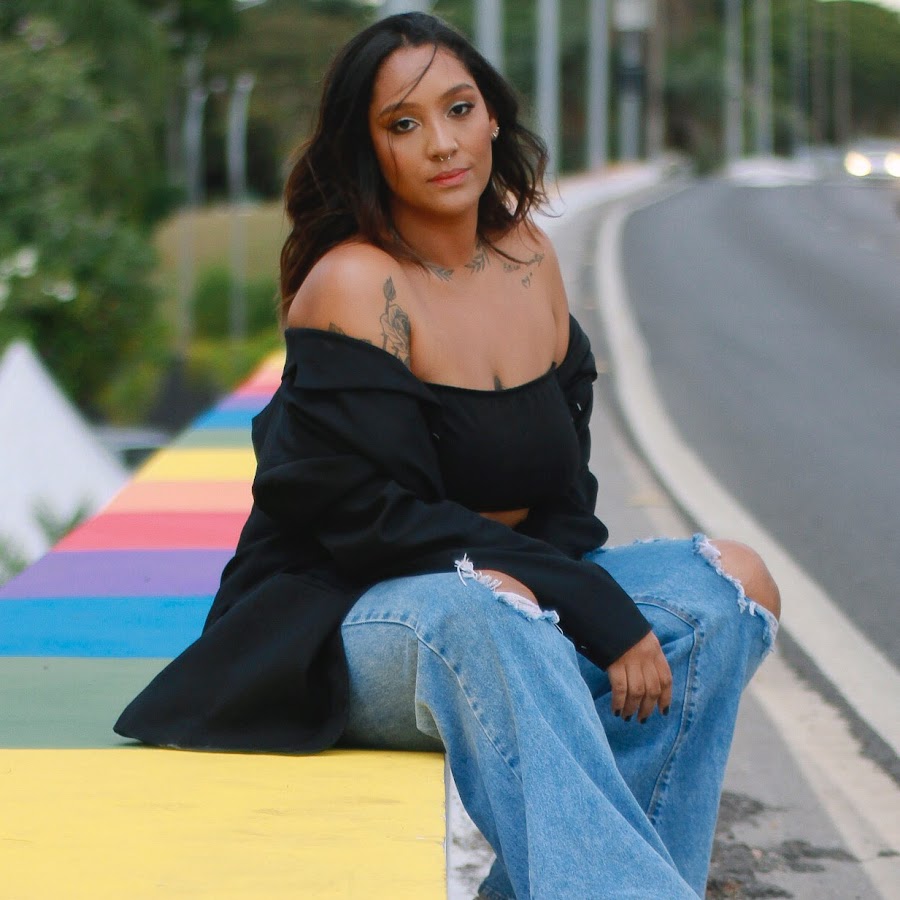 Nanda Rodrigues - YouTube