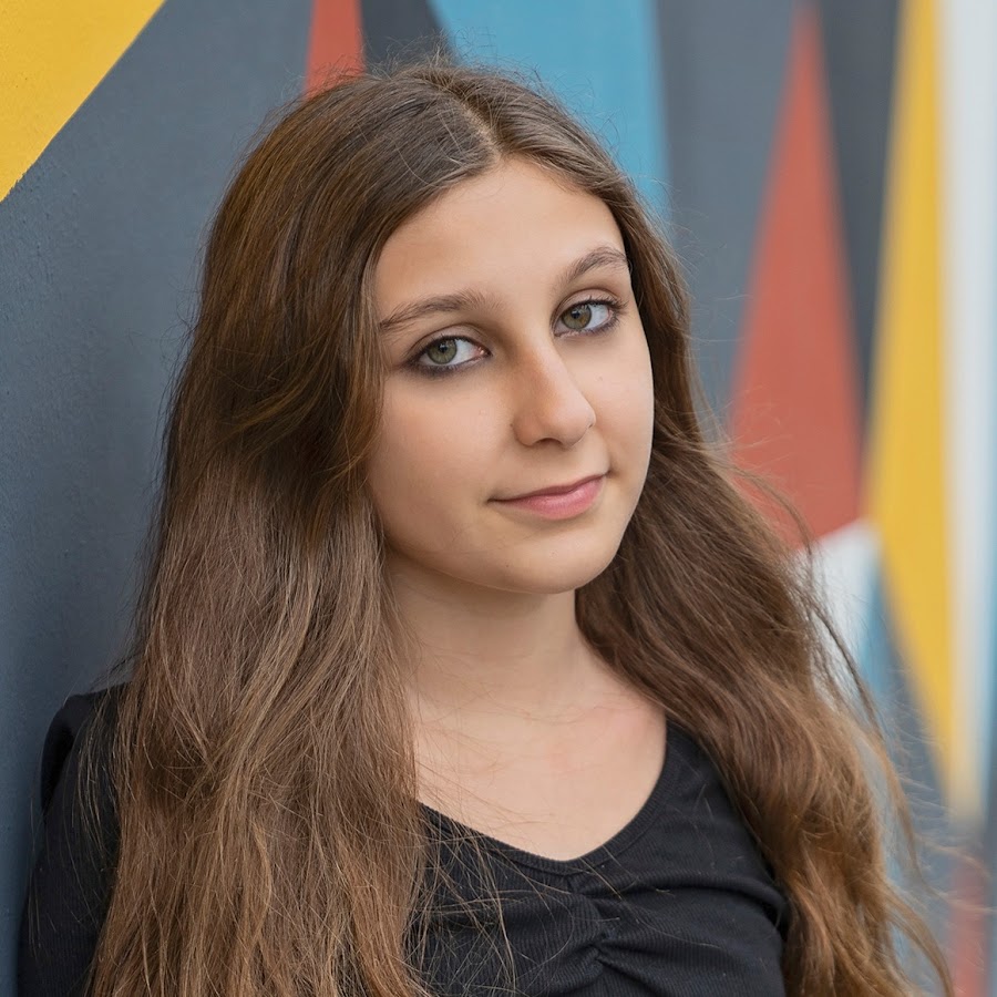 Mimi Locks - YouTube