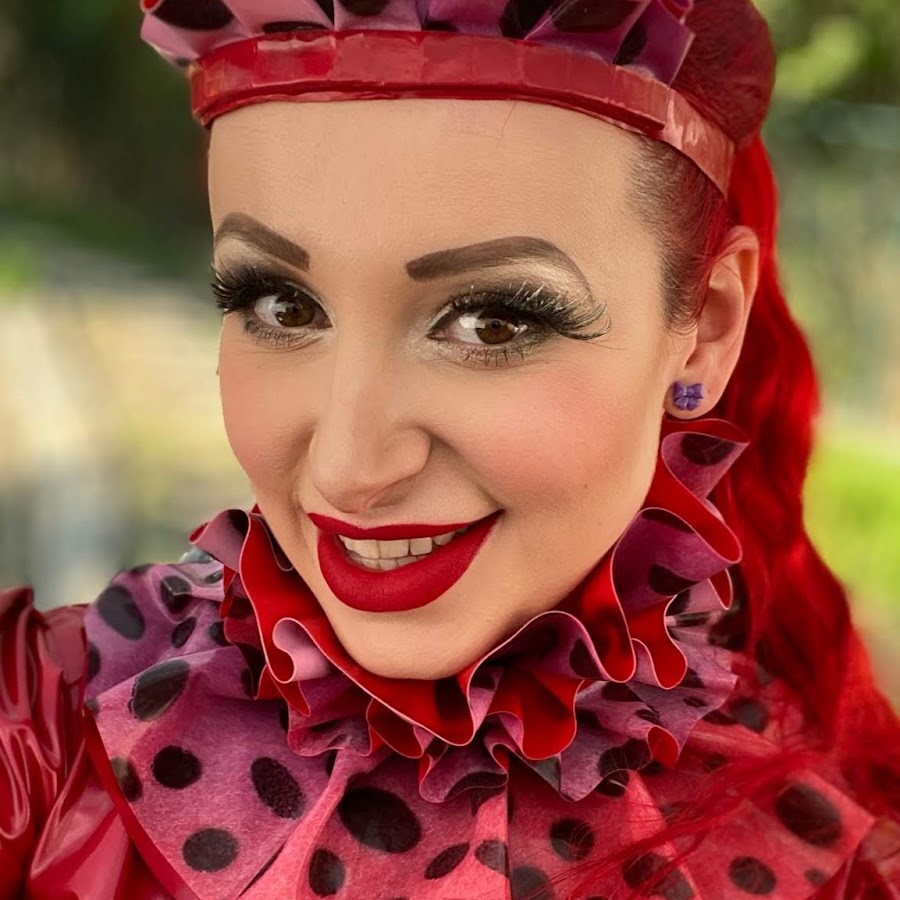 Miss Fetilicious - YouTube