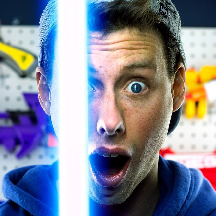 Aaron Esser Twoo - YouTube