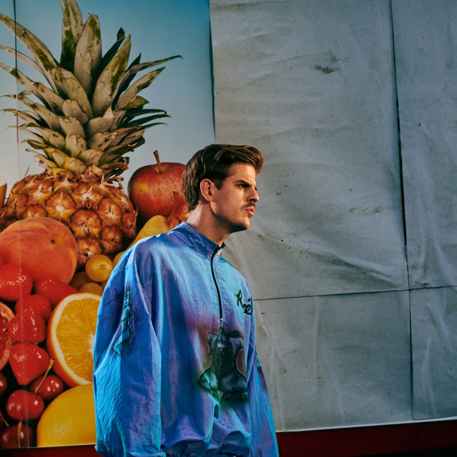 Taco Hemingway - YouTube