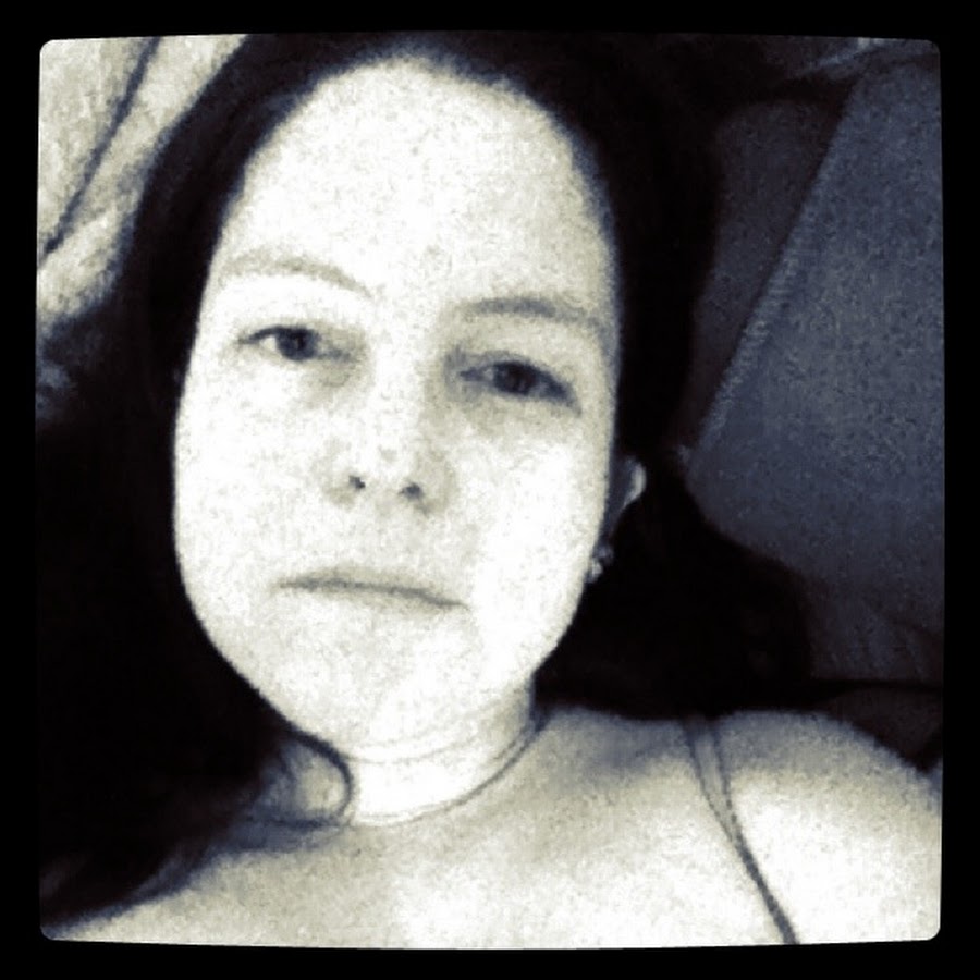 Bella Foxx - YouTube