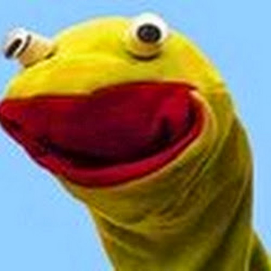 Sneaky Snake - YouTube