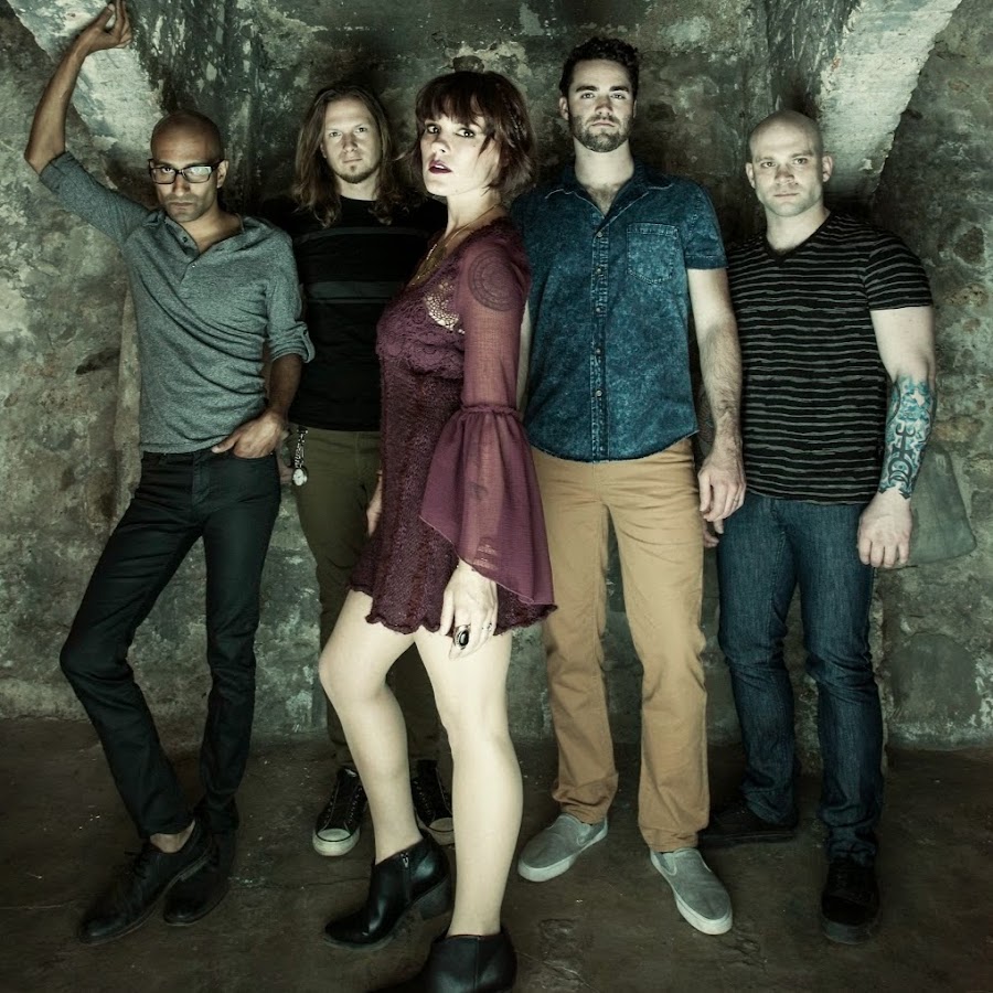 Flyleaf Online - YouTube