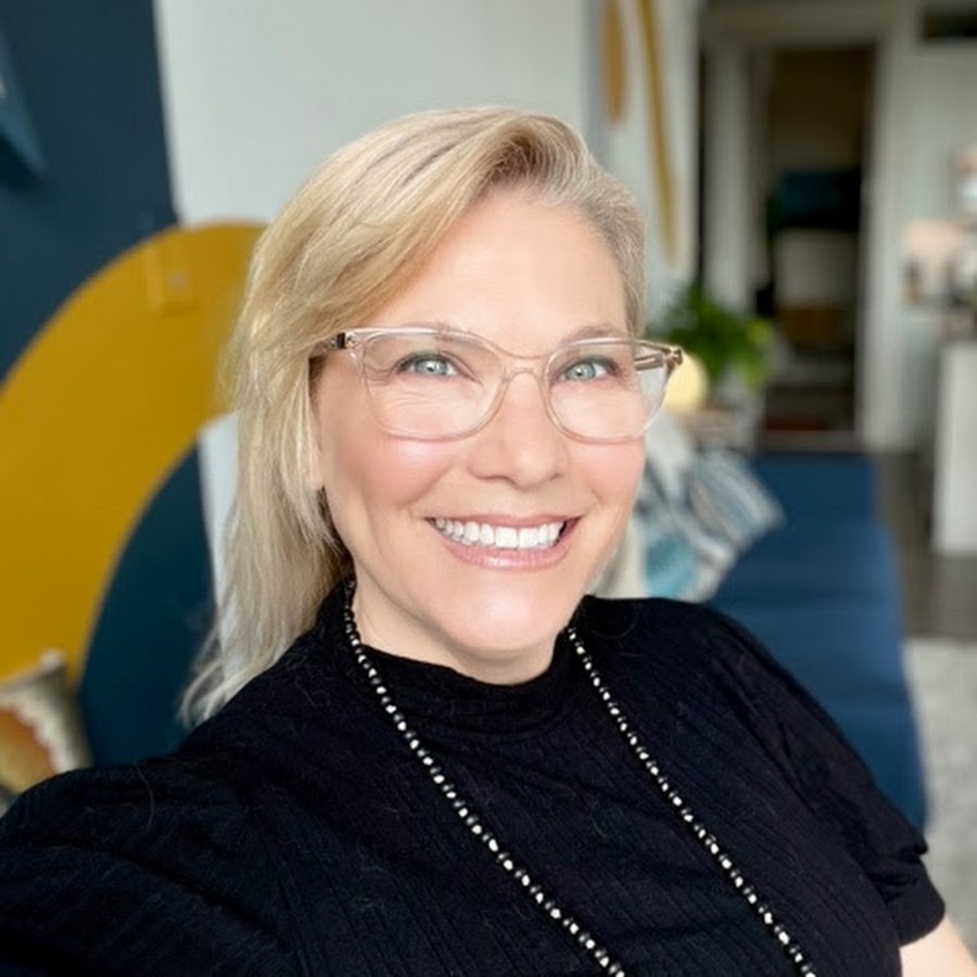 Jamie Butler The Everyday Medium - YouTube