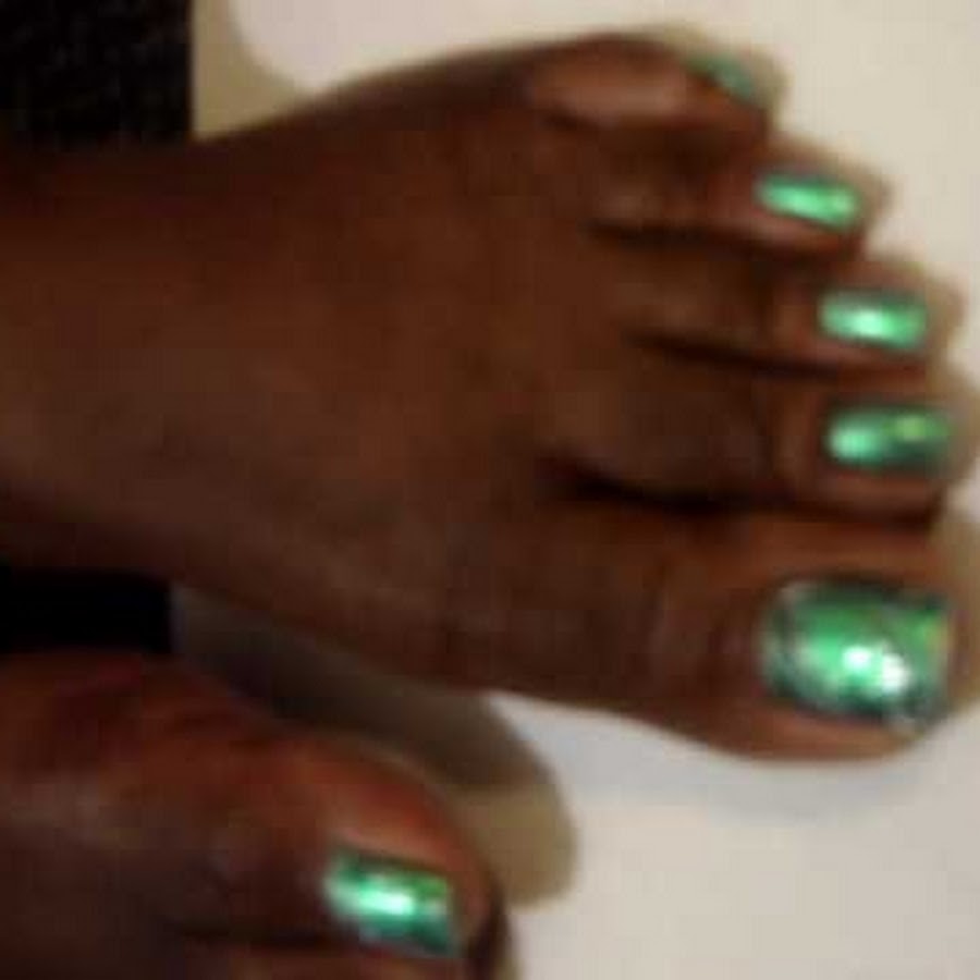 chicagofootqueen - YouTube