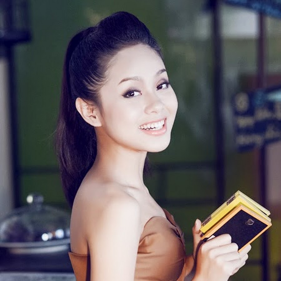 Hoang Quyen Idol - YouTube