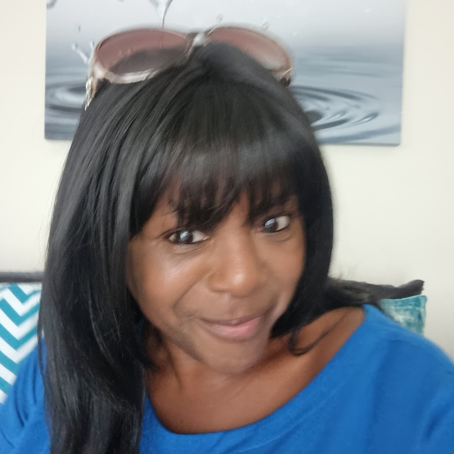 Michelle Llewellyn - YouTube