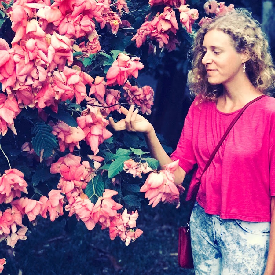 Brooke Brodack - YouTube