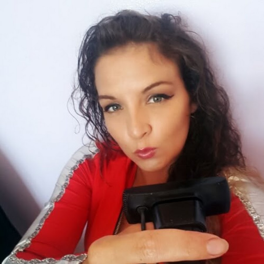 Oksana Officielle - YouTube