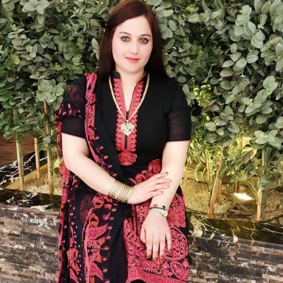 neelam gul - YouTube