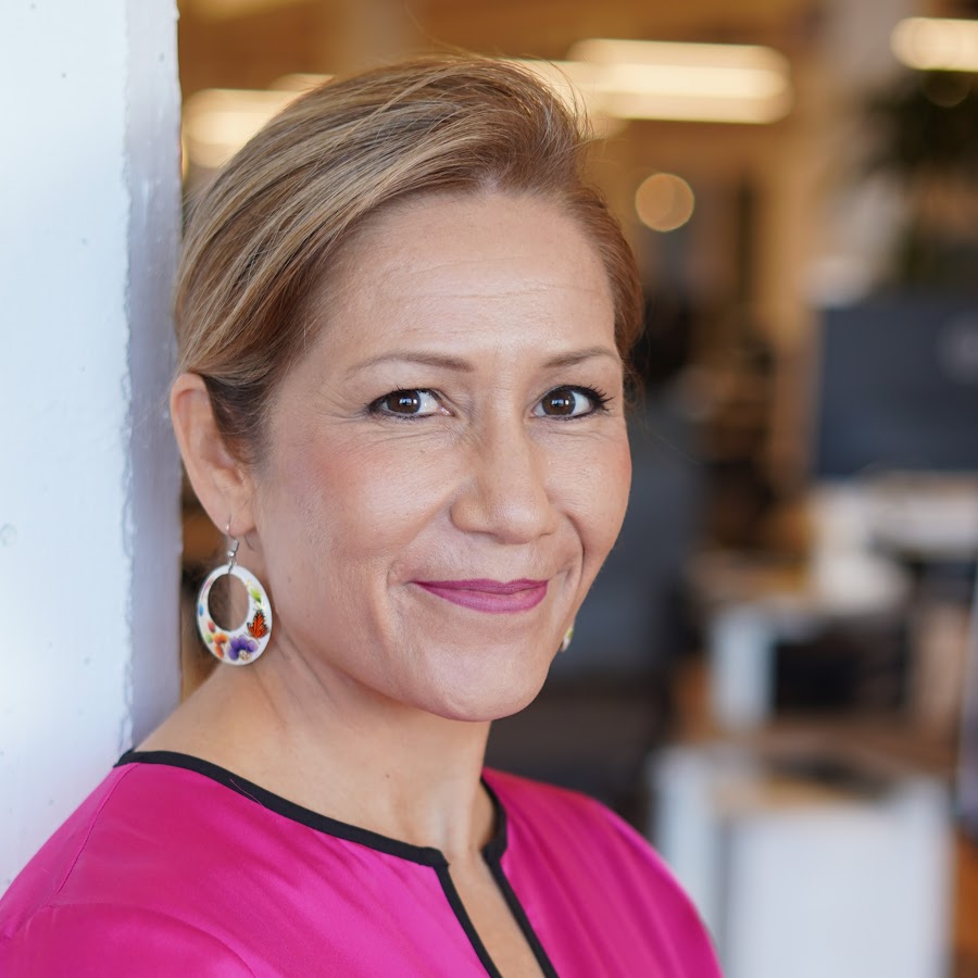 Amanda Renteria - YouTube