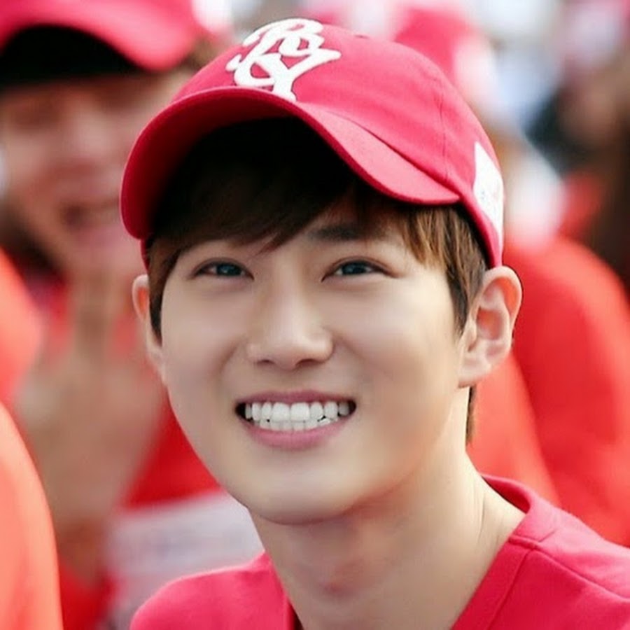 Nguyen Linh - YouTube