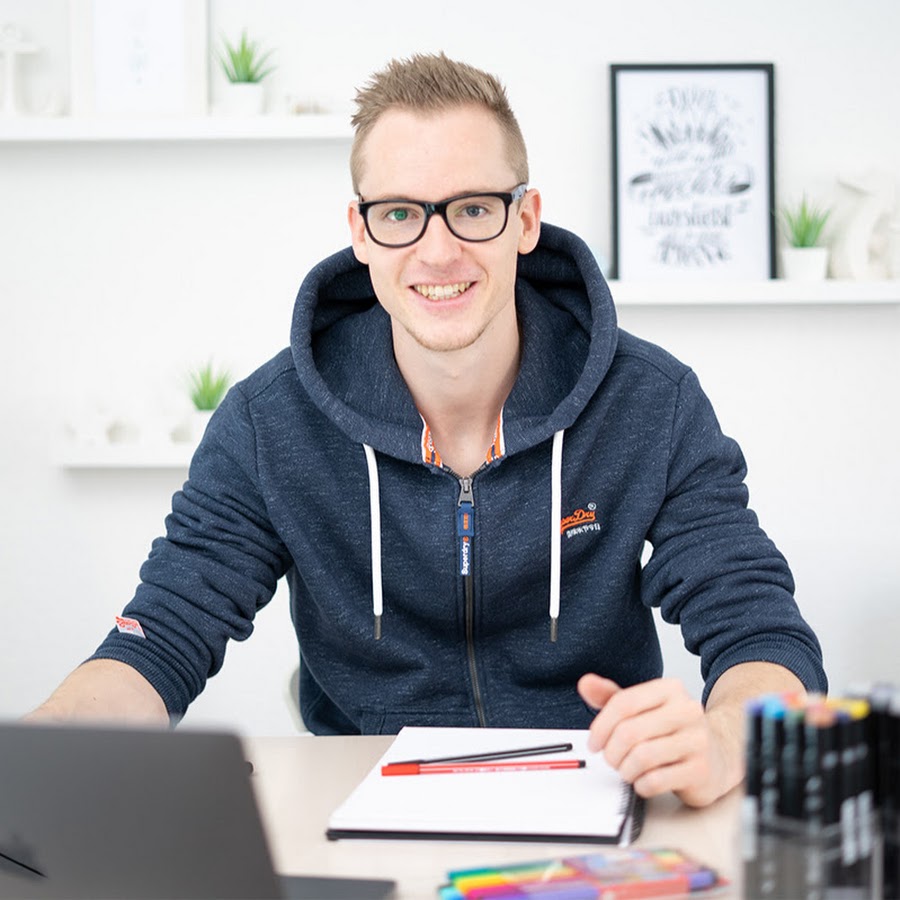 Timo Ostrich - YouTube