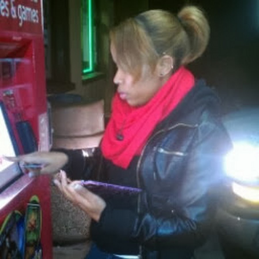 Dominique Simone - YouTube