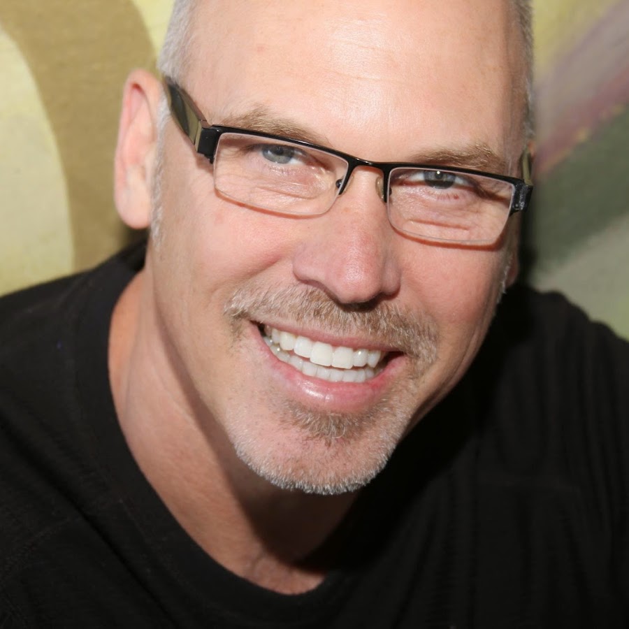 Gary Comer - YouTube