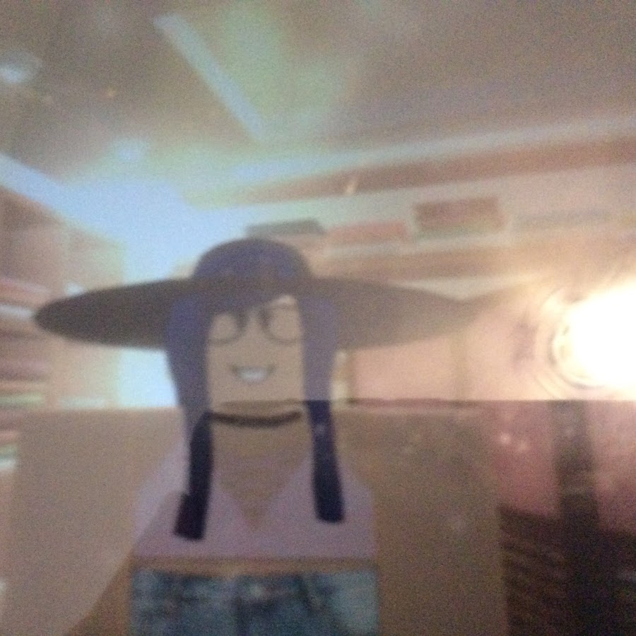 Emily Roblox - YouTube