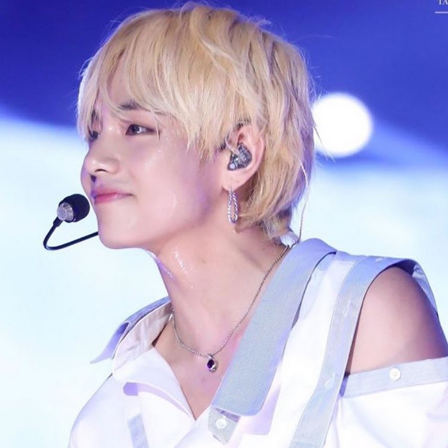 kim taeᄒyung - YouTube