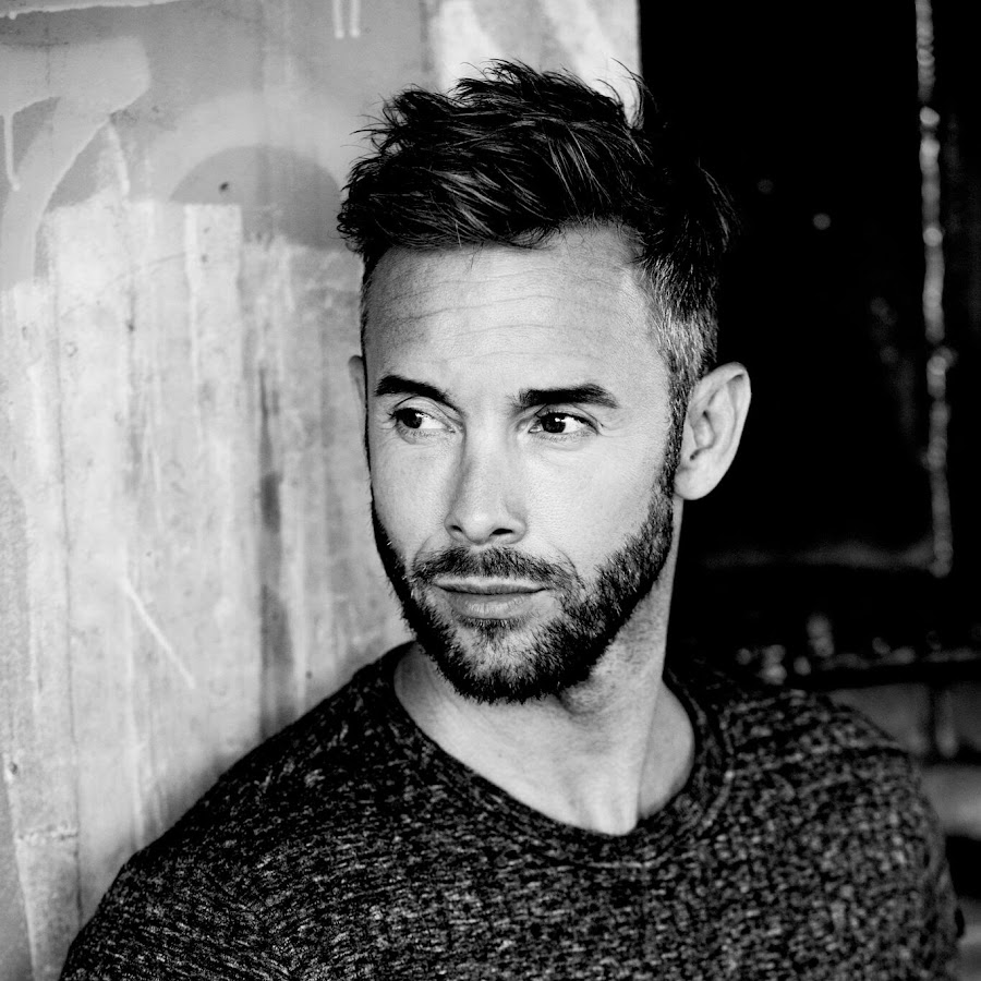 Charly Luske - YouTube