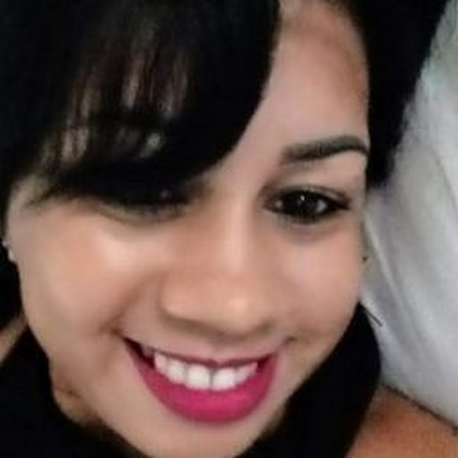 Anna Moreira - YouTube