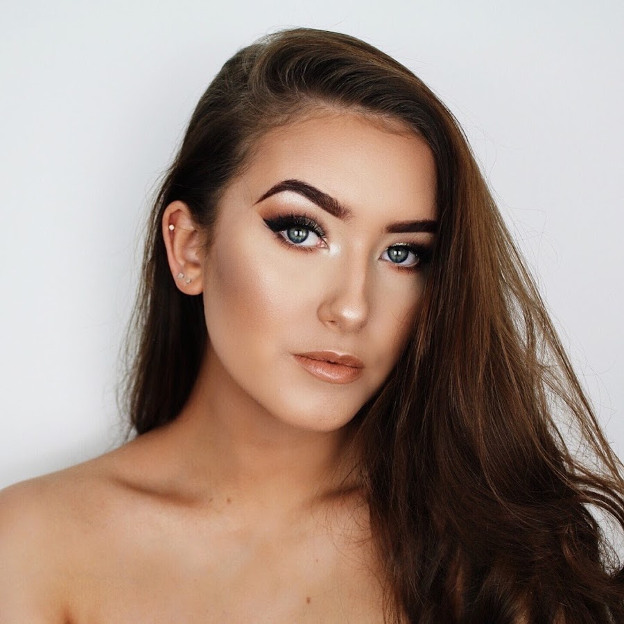 Hannah Renée Chats - YouTube
