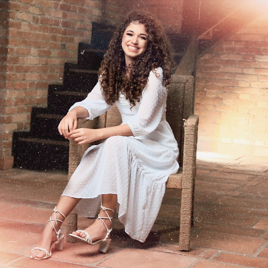 Rebeka Lira Oficial - YouTube