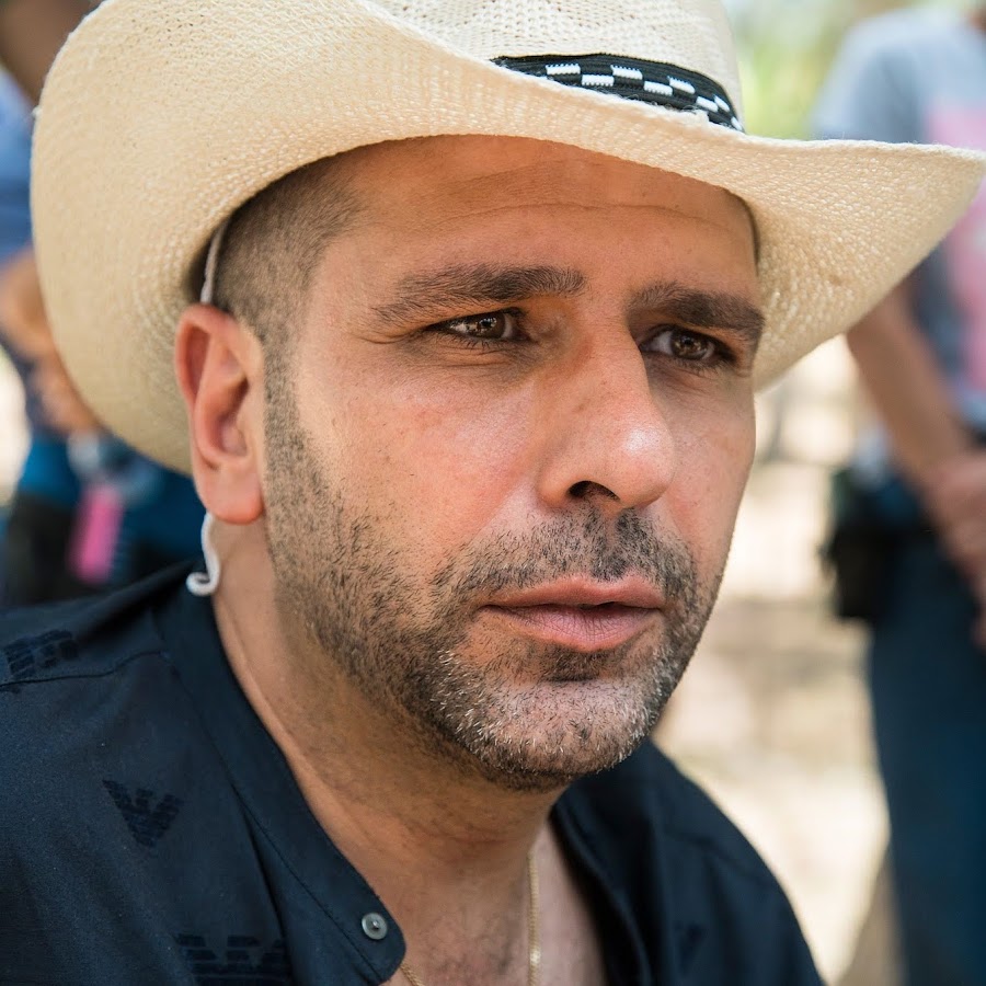 Checco Zalone Official - YouTube