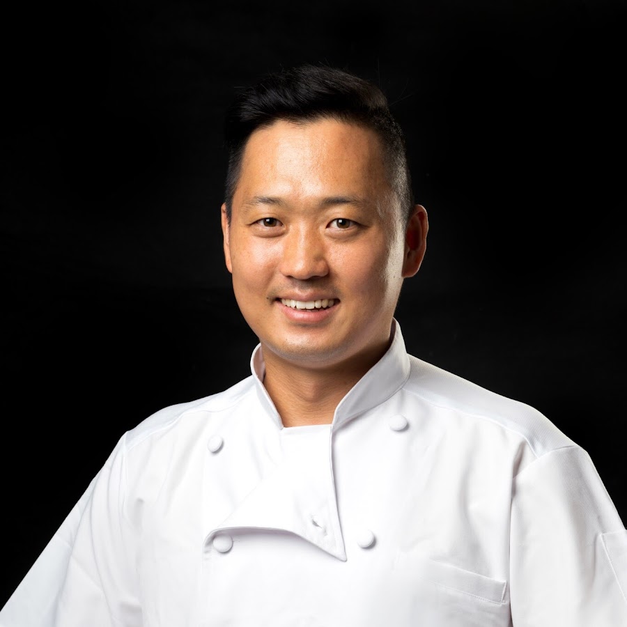 JUNCOOK 준쿡 - YouTube