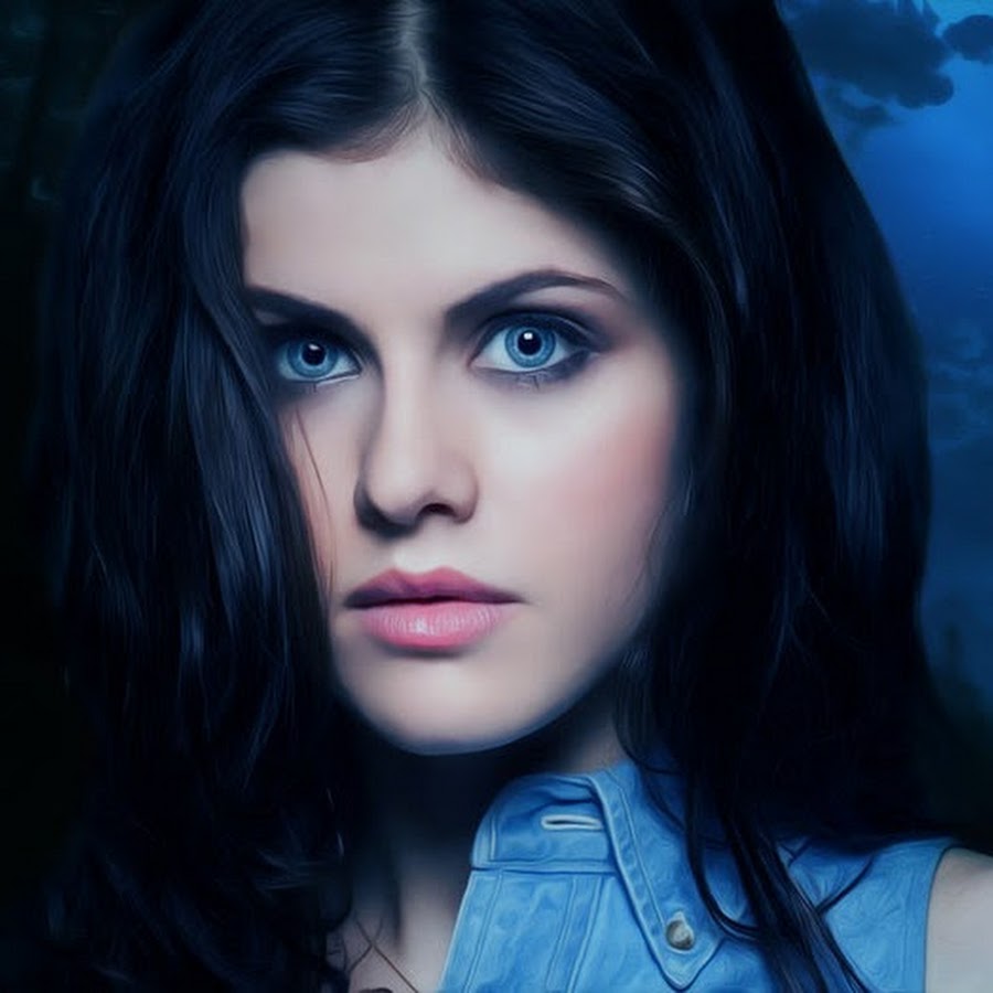 Alexa Miro - YouTube