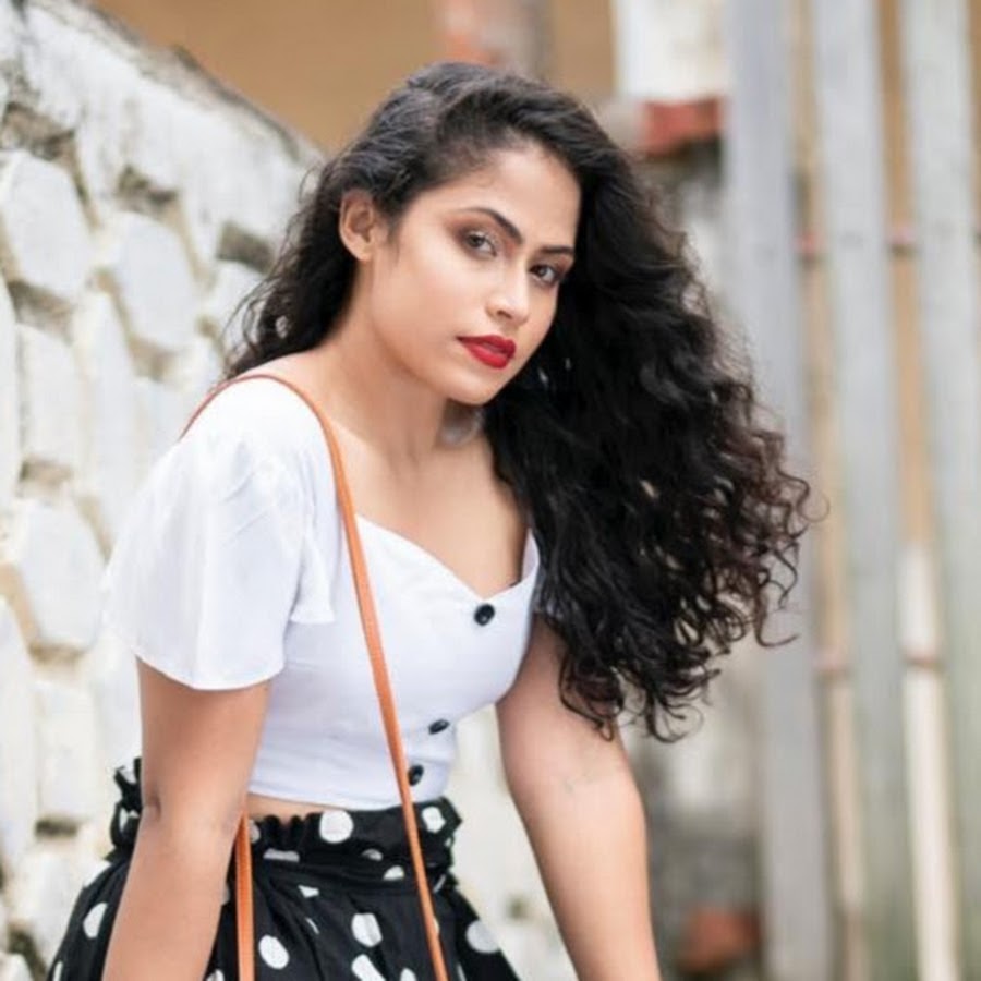 Sandani Fernando - YouTube