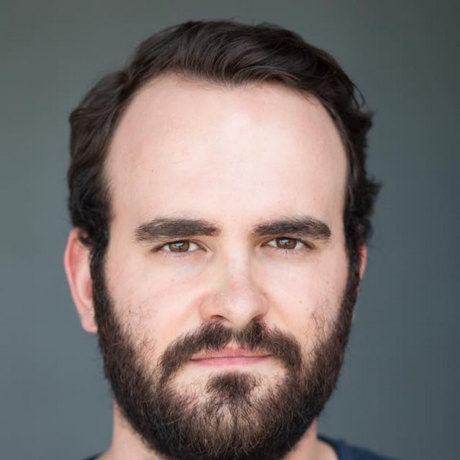 Robert Holik - YouTube