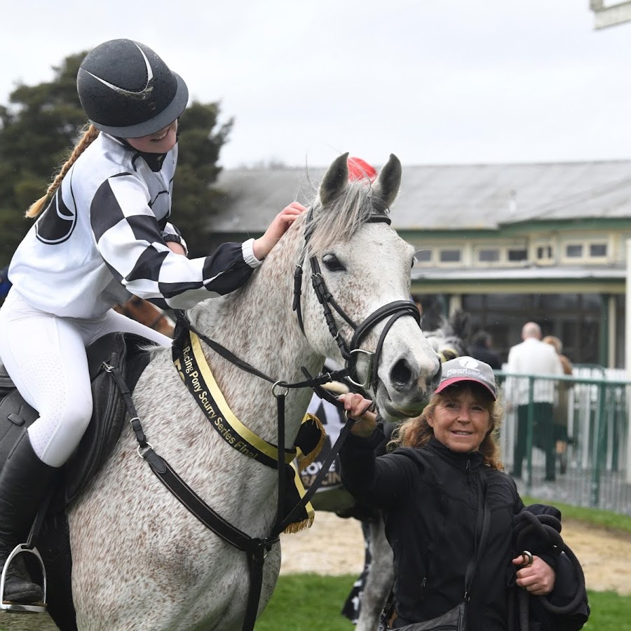 horsey girl 101 - YouTube