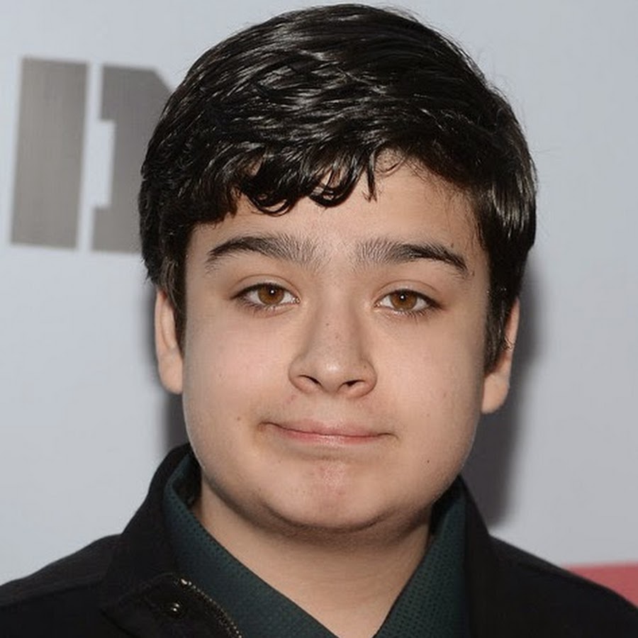 Devan Leos - YouTube